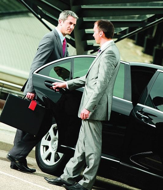 Avis UAE Car Hire Services