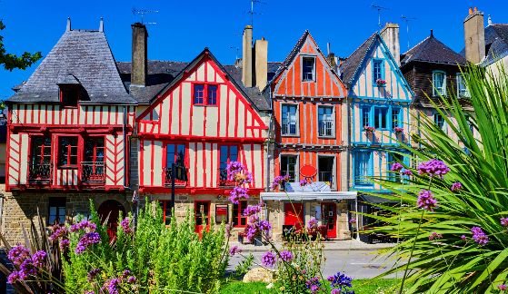 Brittany France Travel Guide - Explore Brittany by Car | Avis UK
