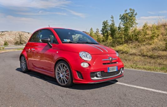 Car Hire in the UK, Europe and Worldwide | Avis Car Rentals